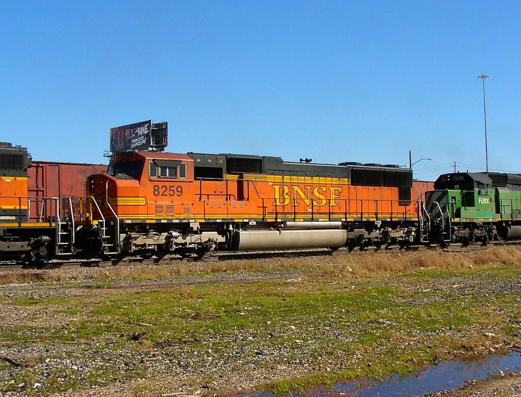 BNSF 8259